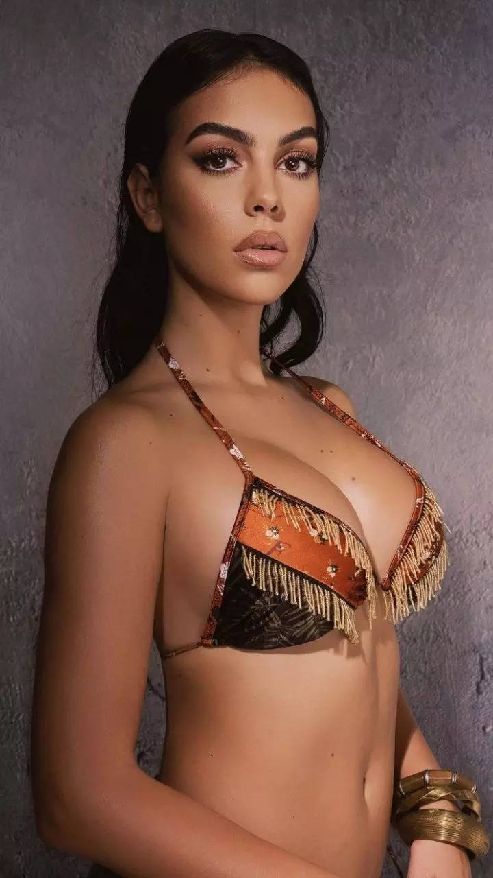 Has Georgina Rodríguez Had Plastic Surgery? Facts and More! - Famous ... Has Georgina Rodríguez Had Plastic Surgery? Facts and More! - Famous ...